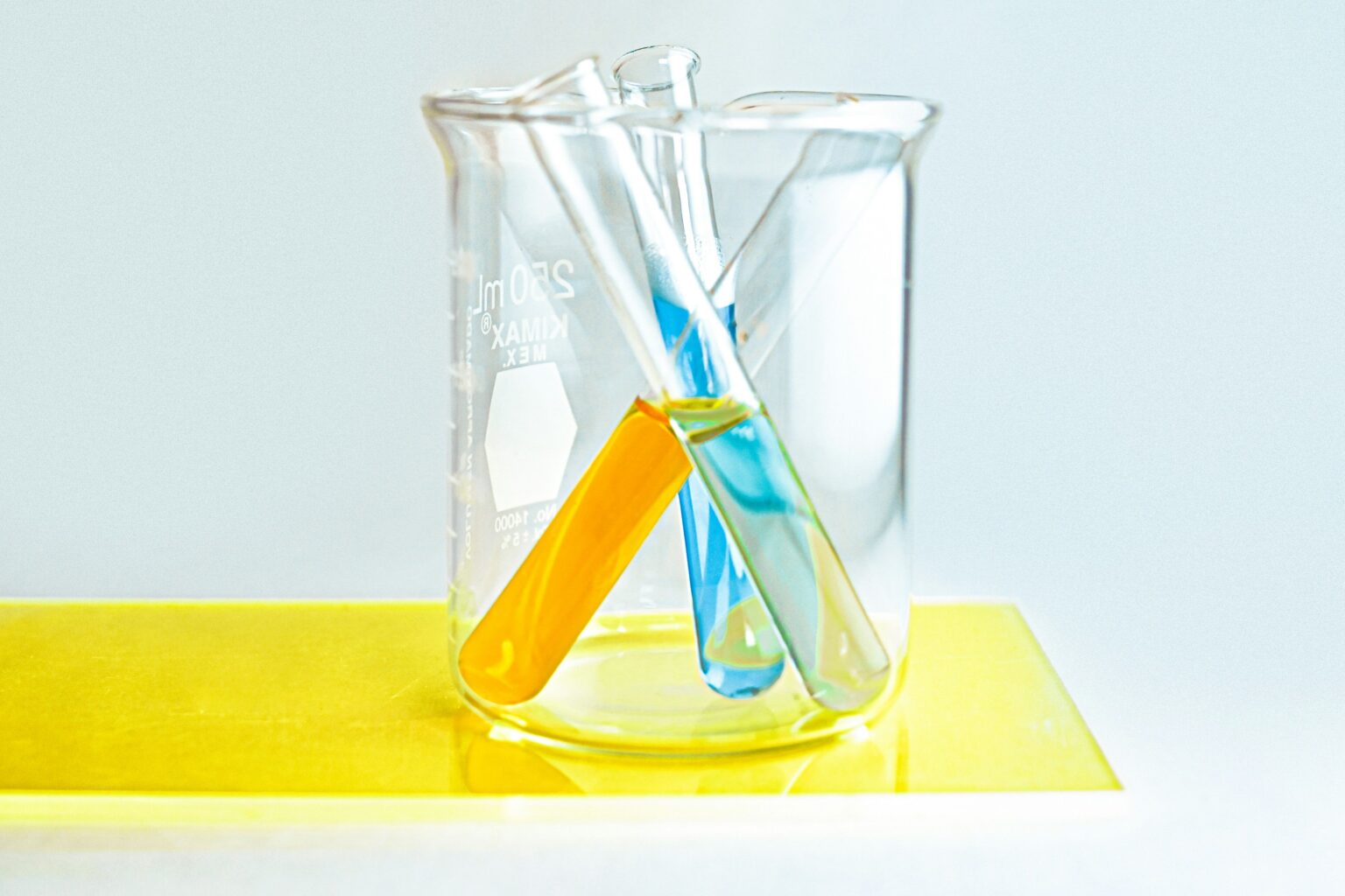 Was sind Stoffeigenschaften und warum sind sie wichtig?